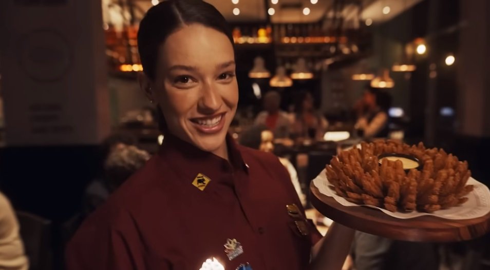 Campanha musical do Outback incentiva que qualquer ocasião pode ser ...