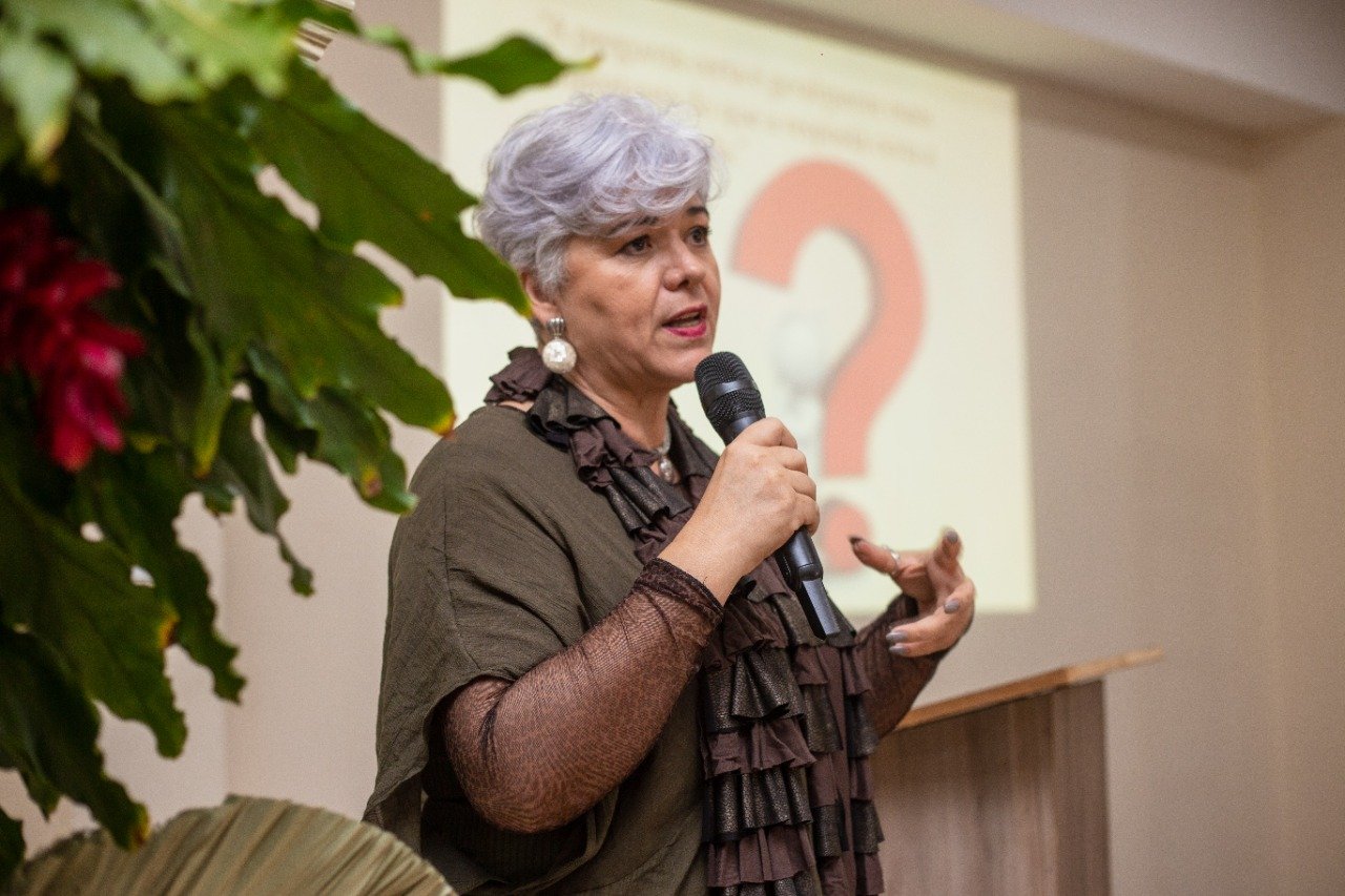 ARTIGO: SONIA MAZETTO - Não basta ser, é preciso parecer - Blog da Roseli